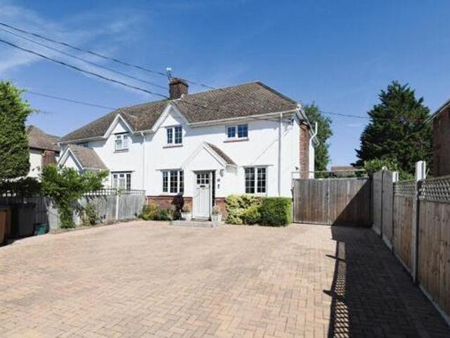 4 Bedroom Semi detached House For Sale In Chelmsford