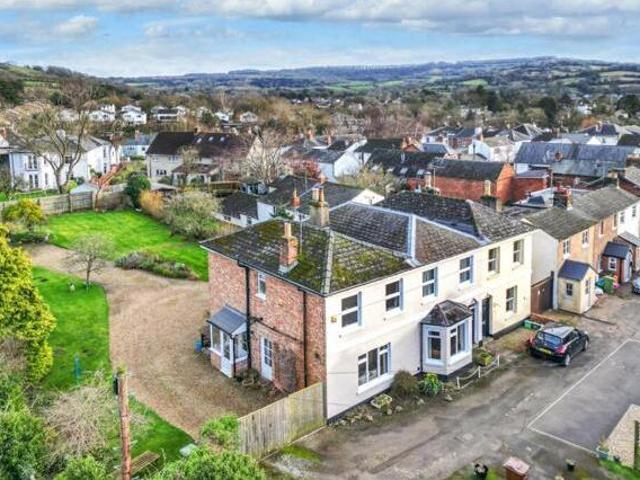 4 Bedroom Semi detached House For Sale In Cheltenham, Gloucestershire