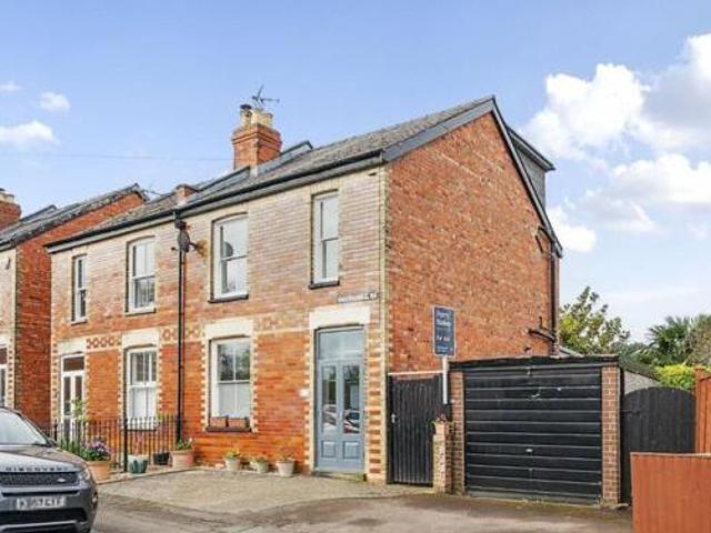 4 Bedroom Semi detached House For Sale In Cheltenham, Gloucestershire