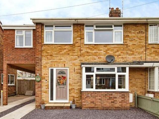 4 Bedroom Semi detached House For Sale In Cherry Burton