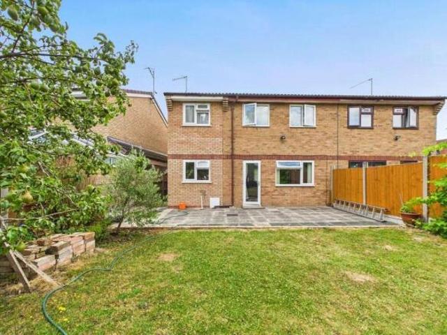 4 bedroom semi detached house for sale in Chester Close, Worcester, Worcestershire, WR5