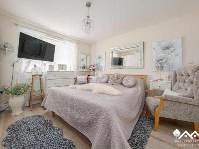 4 bedroom semi detached house for sale in Church Close, Formby, Liverpool, L37 3QF, L37