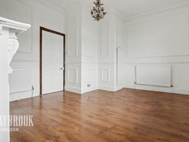 4 bedroom semi detached house for sale in City Road, Sheffield, S2