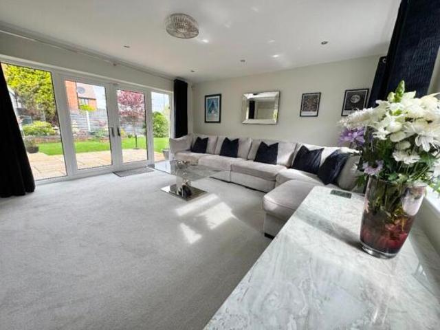 4 bedroom semi detached house for sale in Colesbourne Road, Solihull, B92
