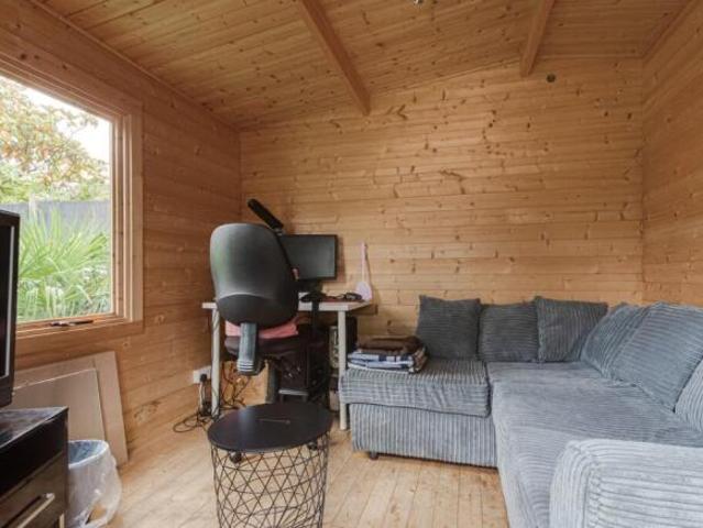 4 bedroom semi detached house for sale in Colepits Wood Road, London, SE9