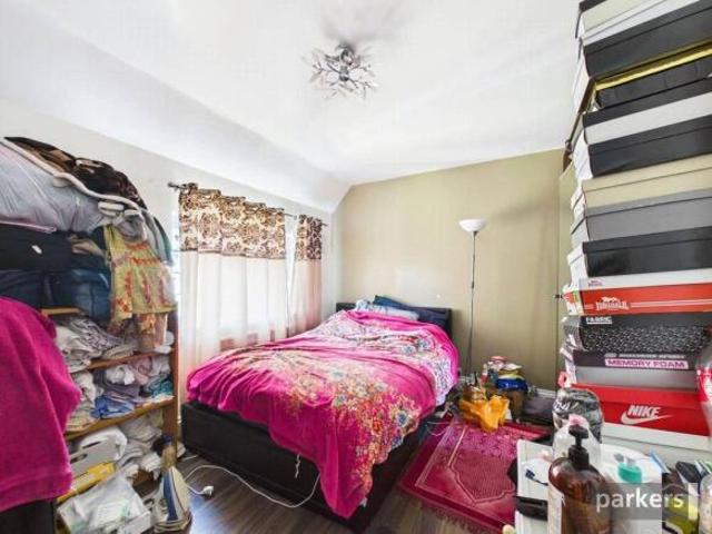 4 bedroom semi detached house for sale in Coley Avenue, Reading, Berkshire, RG1