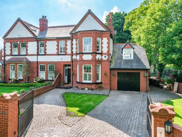 4 bedroom semi detached house for sale in College Avenue, Formby, Liverpool, L37