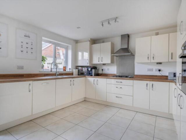 4 bedroom semi detached house for sale in Collingwood Crescent, Swindon, SN2