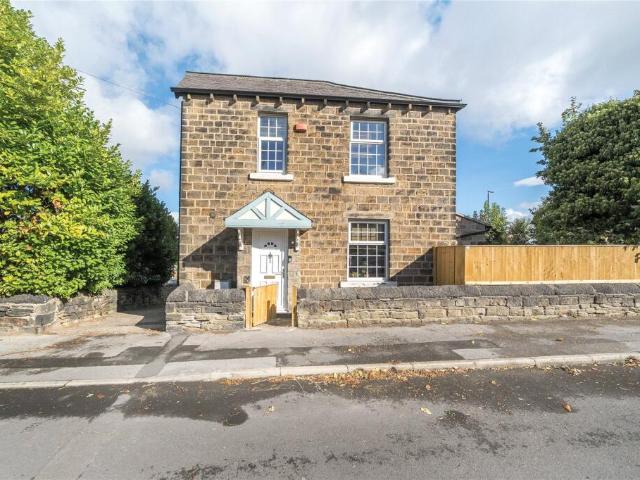 4 bedroom semi detached house for sale in Coppy Lane, Leeds, West Yorkshire, LS13