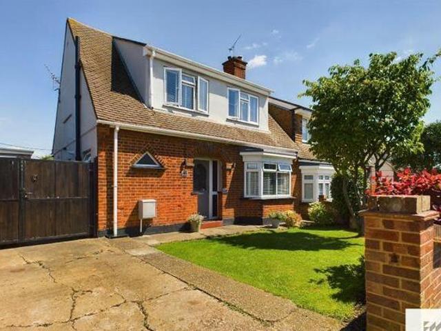 4 Bedroom Semi detached House For Sale In Corringham, Essex