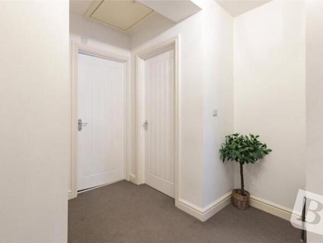 4 bedroom semi detached house for sale in Costead Manor Road, Brentwood, Essex, CM14