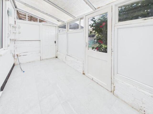 4 bedroom semi detached house for sale in Courtlands Avenue, Langley, Berkshire, SL3