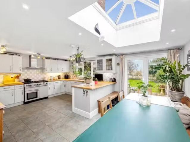4 bedroom semi detached house for sale in Clappers Lane, Fulki.