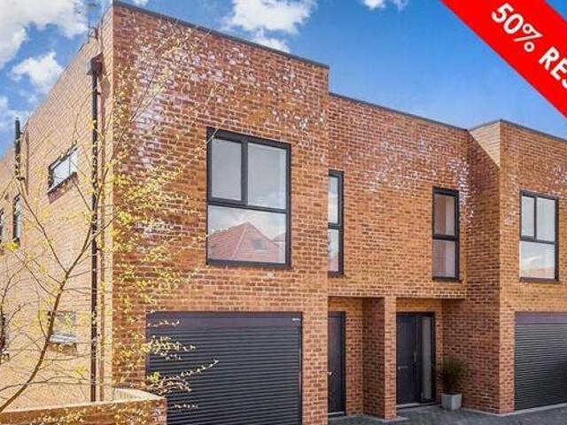 4 Bedroom Semi detached House For Sale In Claremont Road, Newhaven