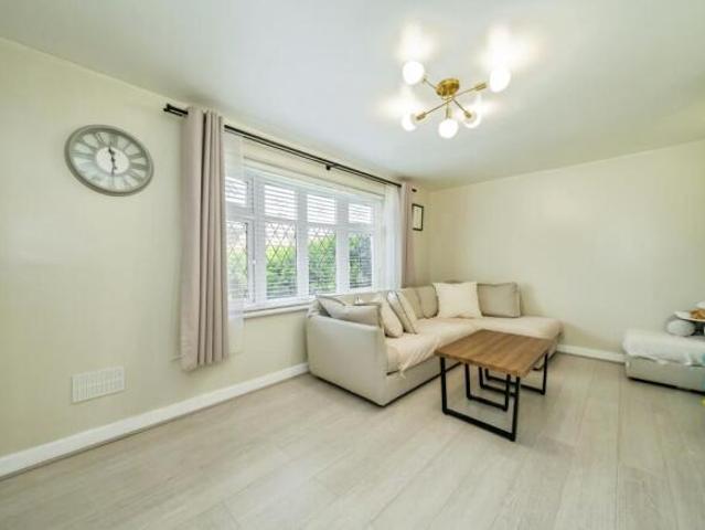 4 bedroom semi detached house for sale in Cleveland Road, Warrington, WA2
