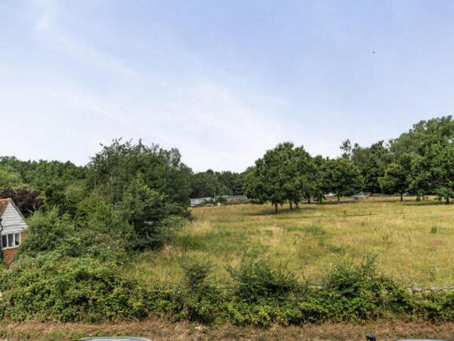 4 bedroom semi detached house for sale in Cleavesland, Laddingford, ME18