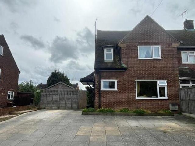 4 Bedroom Semi detached House For Sale In Cliffe, Rochester