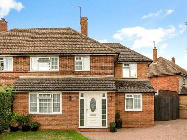 4 Bedroom Semi detached House For Sale In Croydon, Surrey