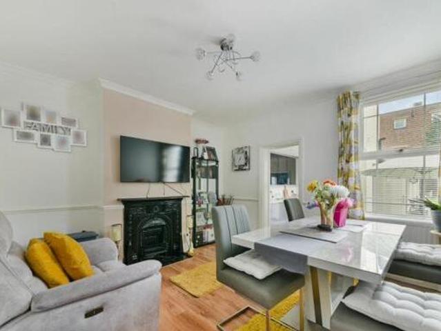 4 Bedroom Semi detached House For Sale In Croydon