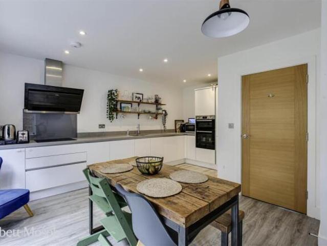 4 bedroom semi detached house for sale in Croft Road, Westerham, TN16