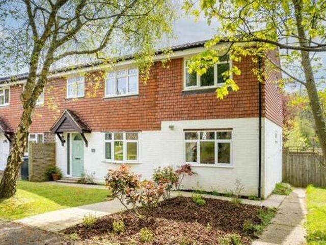 4 Bedroom Semi detached House For Sale In Crawley Down