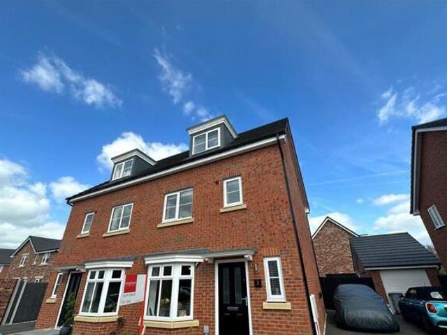 4 Bedroom Semi detached House For Sale In Crewe, Cheshire