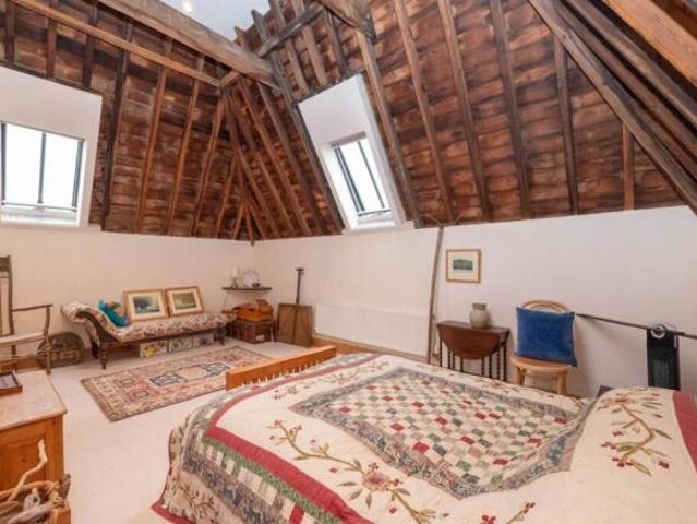 4 bedroom semi detached house for sale in Deanery Farm Oast, Chartham, CT4