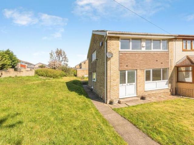4 bedroom semi detached house for sale in Delves Wood Road, Beaumont Park, Huddersfield, HD4