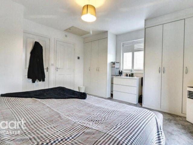 4 bedroom semi detached house for sale in Derwent Drive, Doncaster, DN4