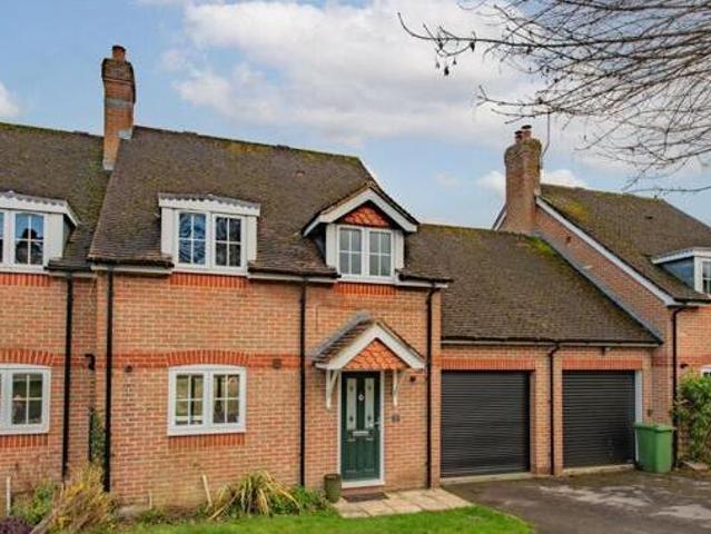 4 Bedroom Semi detached House For Sale In Donnington, Newbury
