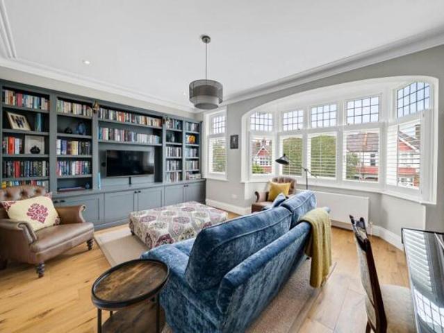 4 bedroom semi detached house for sale in Dovercourt Road, Dulwich, SE22