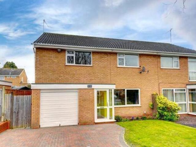 4 Bedroom Semi detached House For Sale In Droitwich, Worcestershire