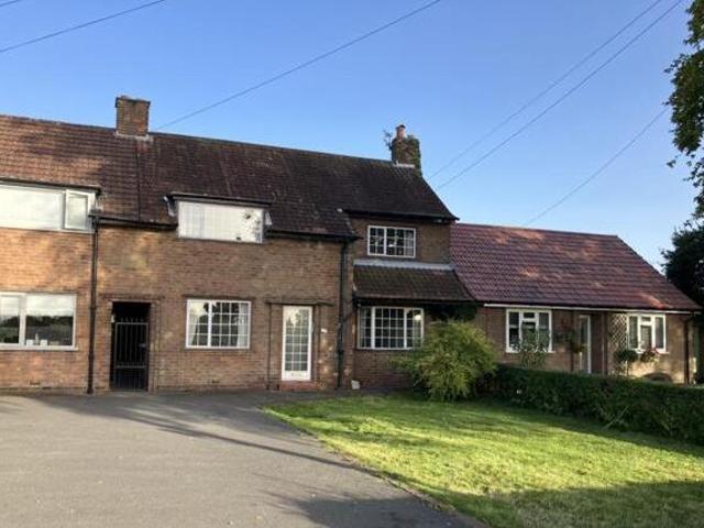 4 Bedroom Semi detached House For Sale In Dunham Massey, Altrincham
