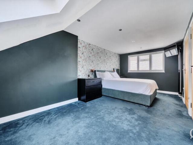 4 bedroom semi detached house for sale in Eastcourt Lane, Gillingham, Kent, ME7