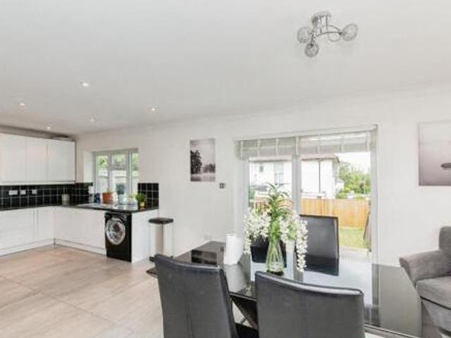 4 Bedroom Semi detached House For Sale In Edgware