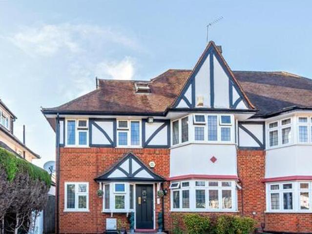 4 Bedroom Semi detached House For Sale In Edgware