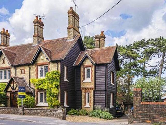 4 Bedroom Semi detached House For Sale In Edlesborough
