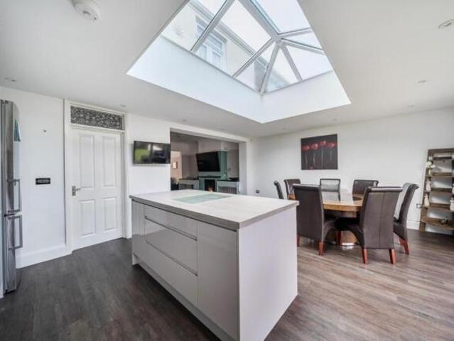 4 bedroom semi detached house for sale in Elmwood Road, Portsmouth, PO2