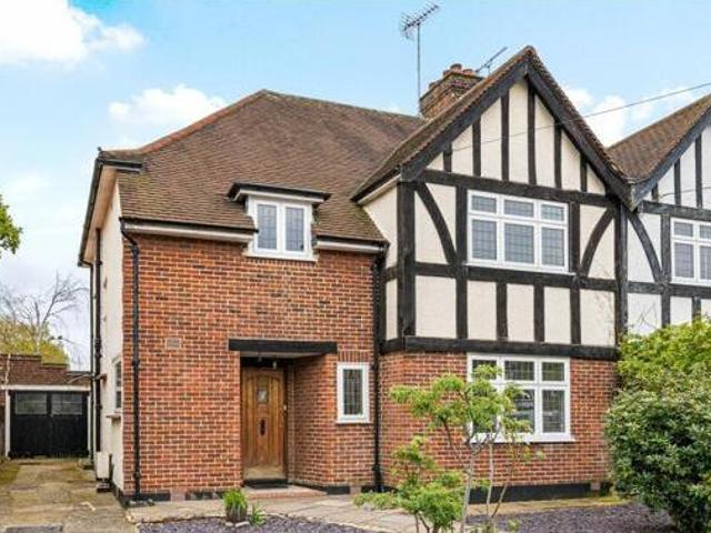 4 Bedroom Semi detached House For Sale In Enfield