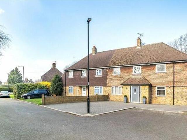 4 Bedroom Semi detached House For Sale In Enfield