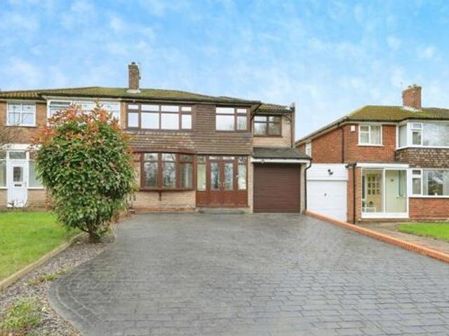 4 Bedroom Semi detached House For Sale In Ettingshall Park