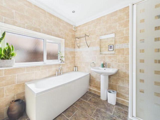 4 bedroom semi detached house for sale in Evelyn Road, Worthing, BN14 8AY, BN14