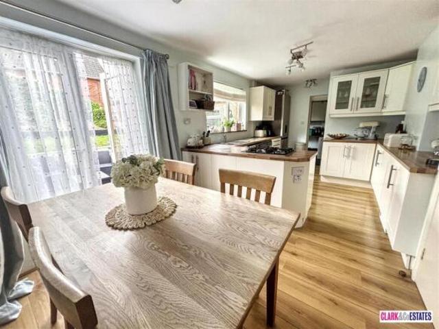 4 bedroom semi detached house for sale in Fairfield Road, Alphington, EX2