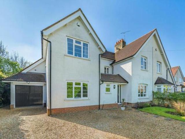4 Bedroom Semi detached House For Sale In Farnham, Surrey