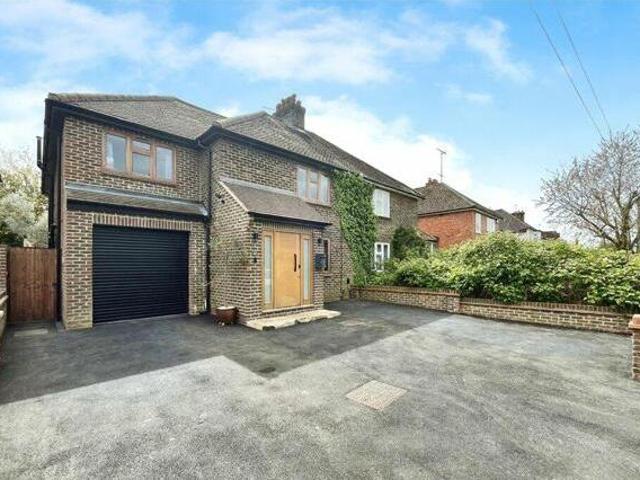 4 Bedroom Semi detached House For Sale In Farnham