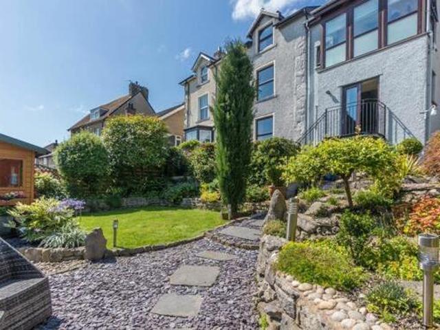 4 Bedroom Semi detached House For Sale In Fernleigh Road