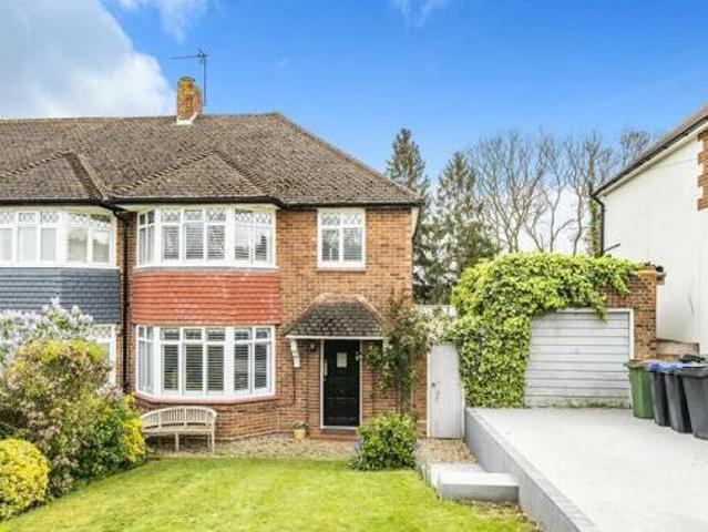 4 Bedroom Semi detached House For Sale In Fetcham