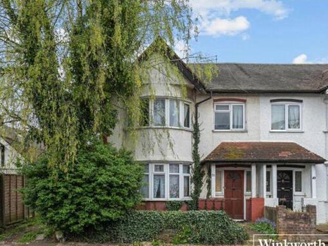 4 Bedroom Semi detached House For Sale In Finchley, London