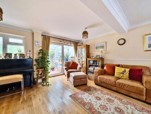 4 bedroom semi detached house for sale in Fishers Road, Staplehurst, TN12