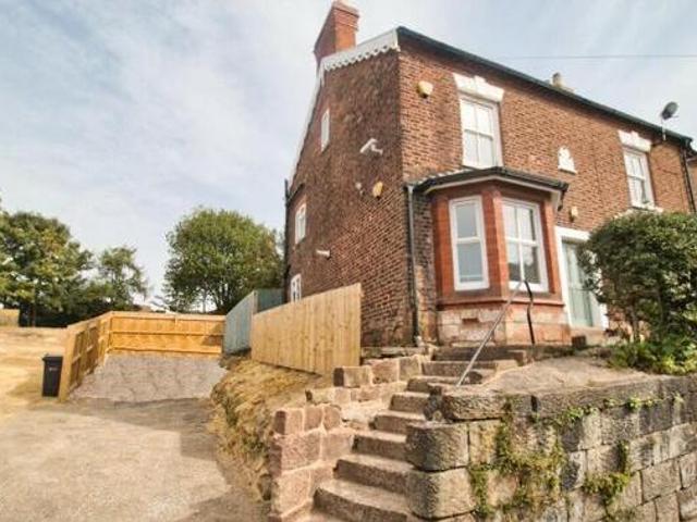 4 Bedroom Semi detached House For Sale In Frodsham, Cheshire